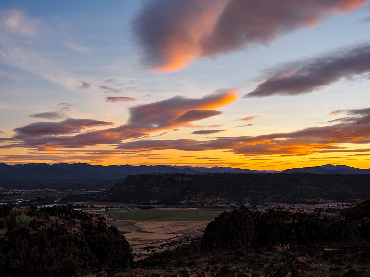 Rogue-Valley-on-top-of-Table-Rock — Bend Magazine