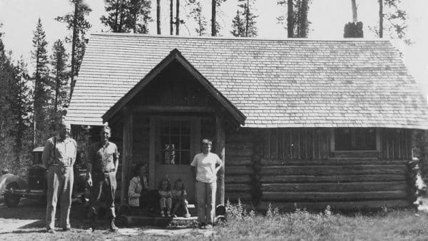 The stories behind the Deschutes National Forest’s historic guard ...