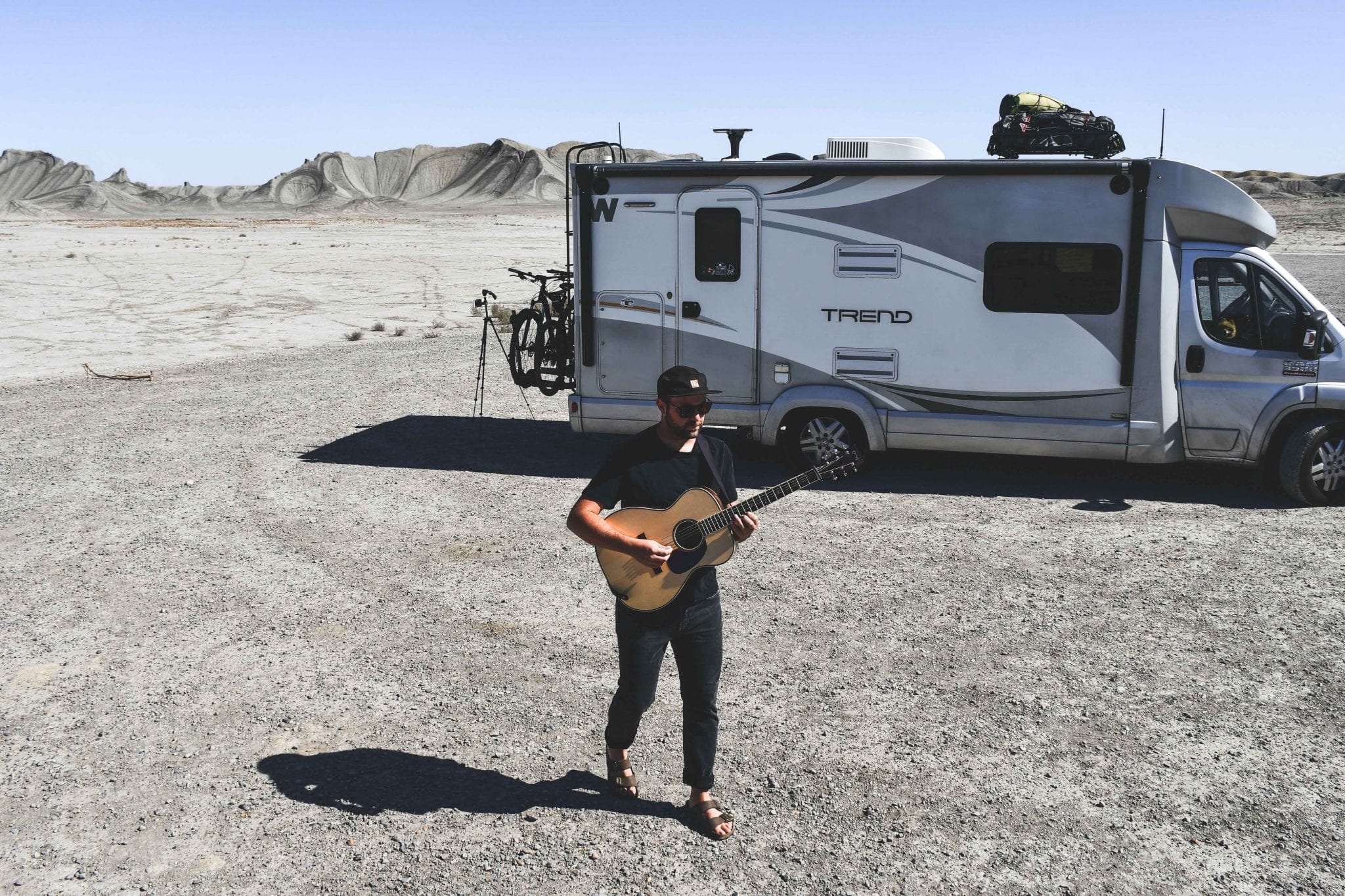 Bend musician Travis Ehrenstrom is writing a song for every state ...