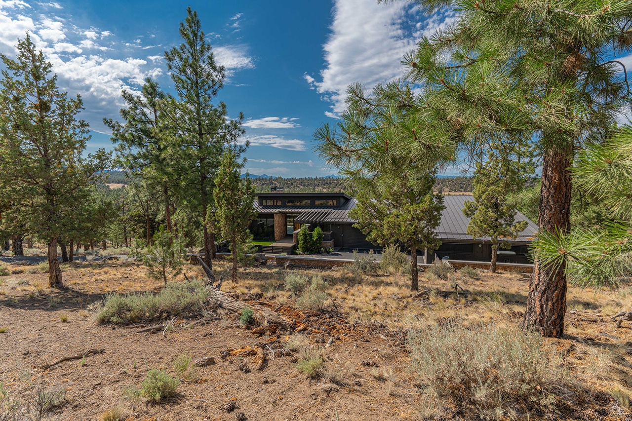 1686-NW-Wild-Rye-Circle-in-Bend — Bend Magazine